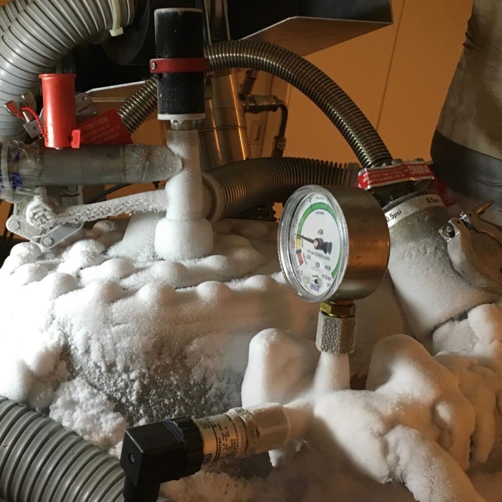 Liquid helium filling – CRYO SYSTEM SERVICE